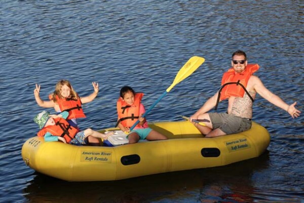 Sacramento Best Rafting company - Tubing Rentals in Sacramento | Raft ...
